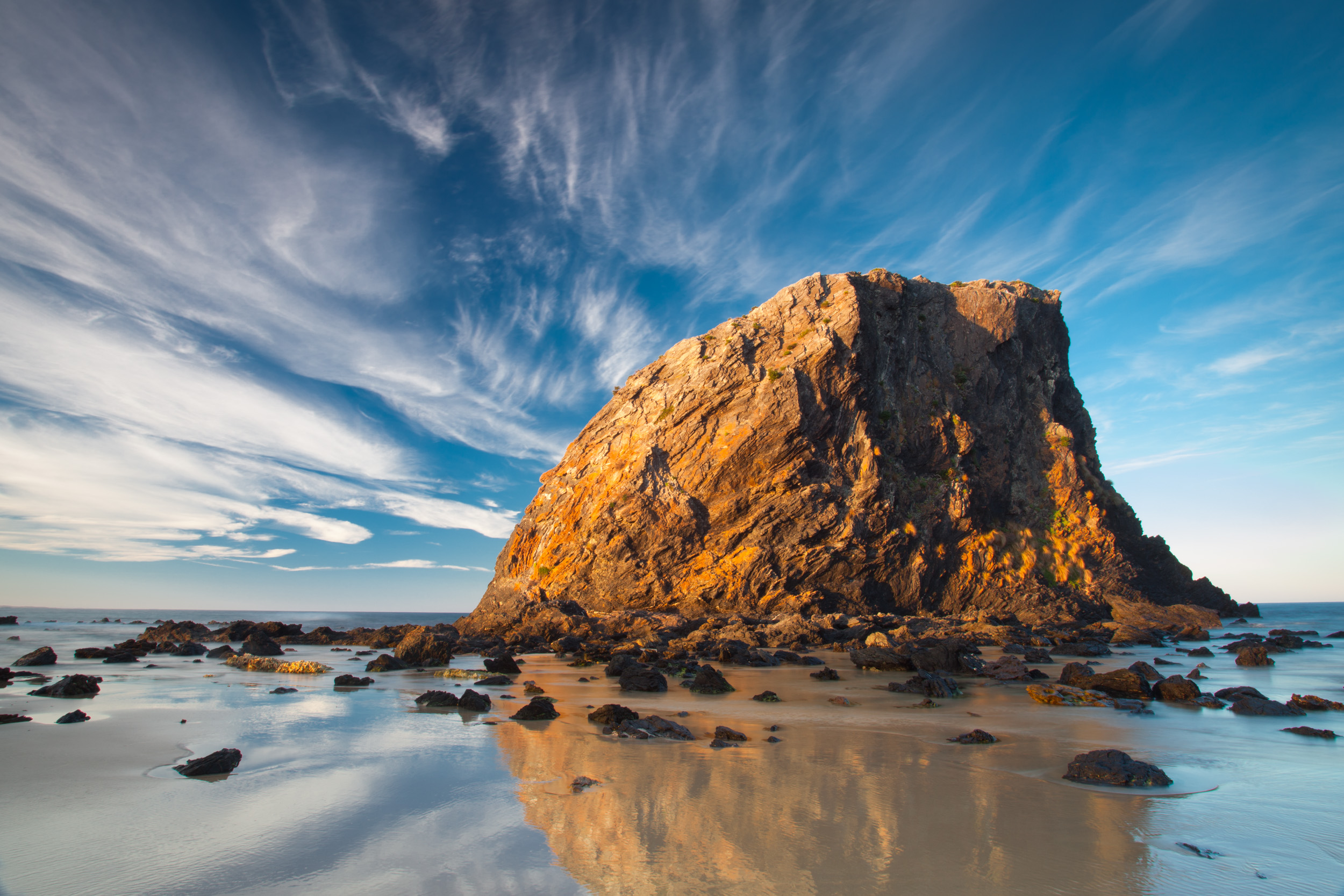 SHOT OF THE DAY – GLASSHOUSE ROCKS, NAROOMA, AUSTRALIA - Photo Basecamp